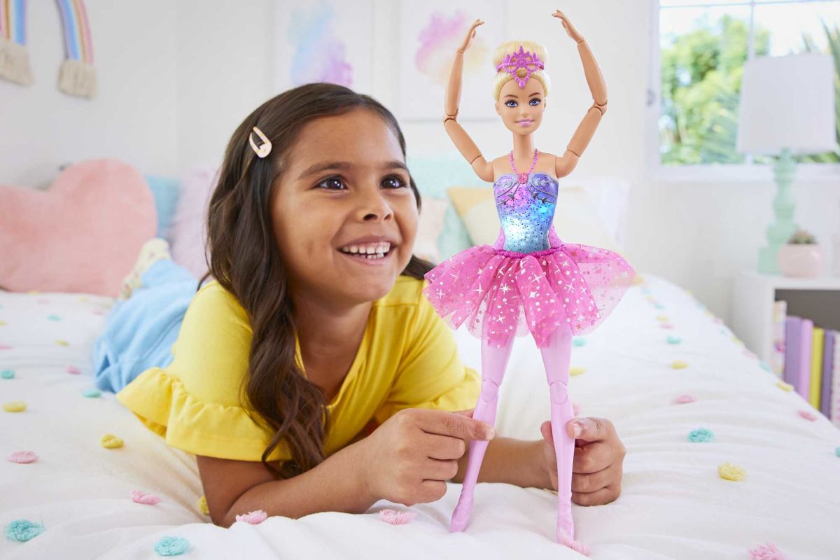 Barbie Poupée Barbie Dreamtopia Ballerine Lumières Scintillantes Bleu ...